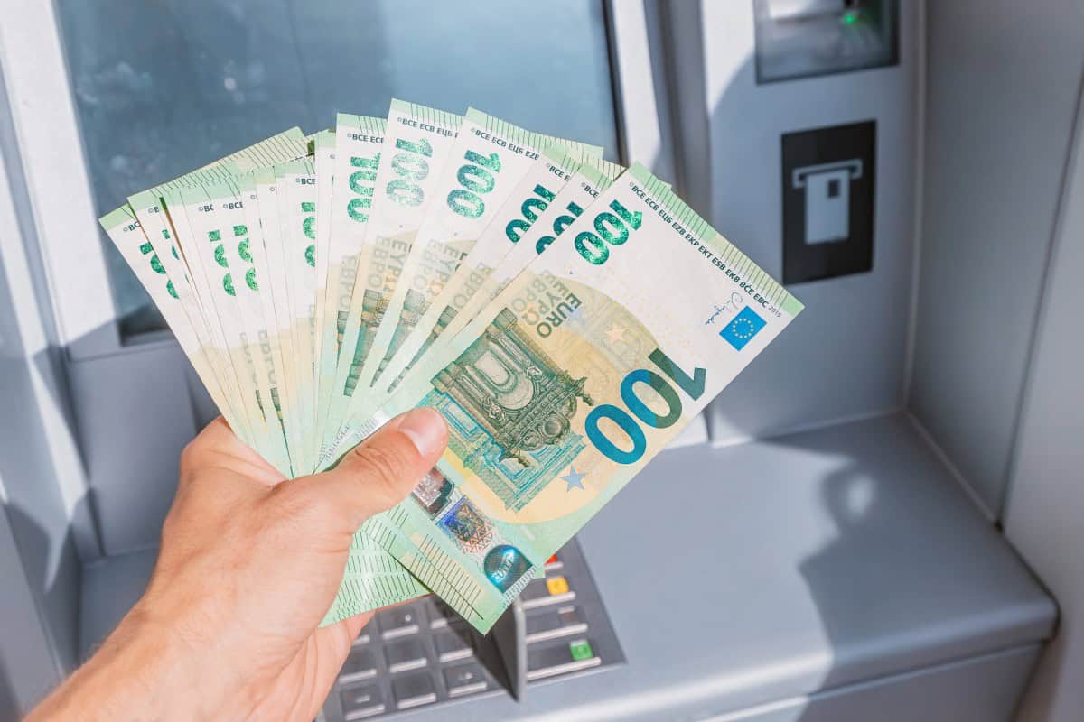 Vse kar morate vedeti o obrestnih merah v 2025 - Smon.si